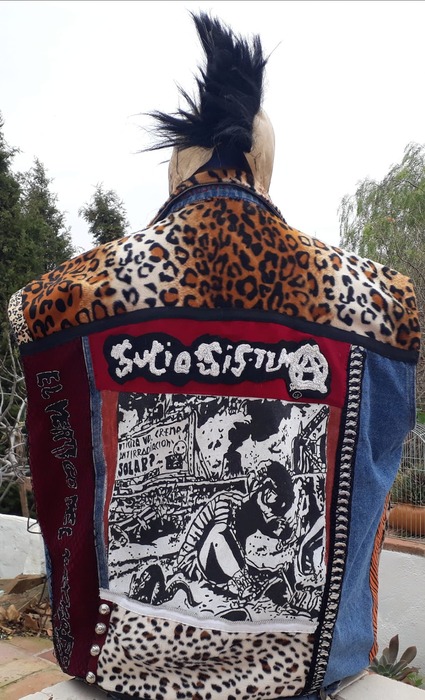 CHALEKO SUCIO SISTEMA :: Las Kozitas de MamaPunk